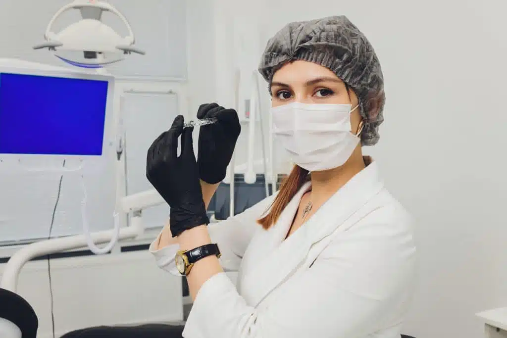 Invisalign Attachments: How do the fasteners work?